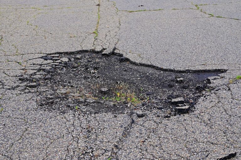 Types of Asphalt Pavement Damage - Paving in Annapolis, MD Types of Asphalt Pavement Damage - Paving in Annapolis, MD